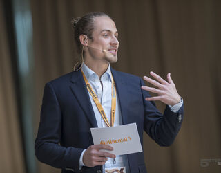 Moderator Jan König ★ 5 Sterne Redner