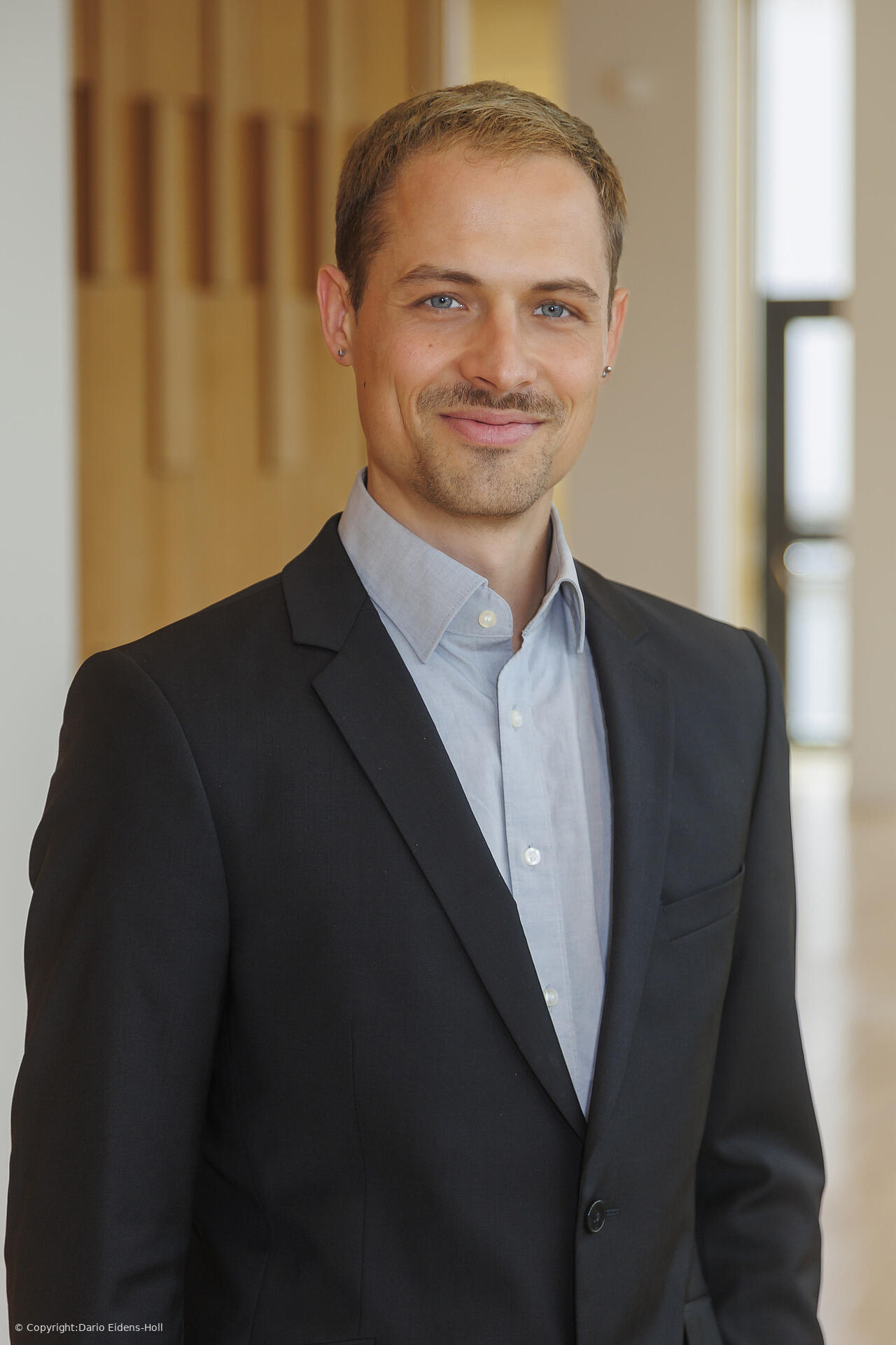 Moderator Jan König ★ 5 Sterne Redner